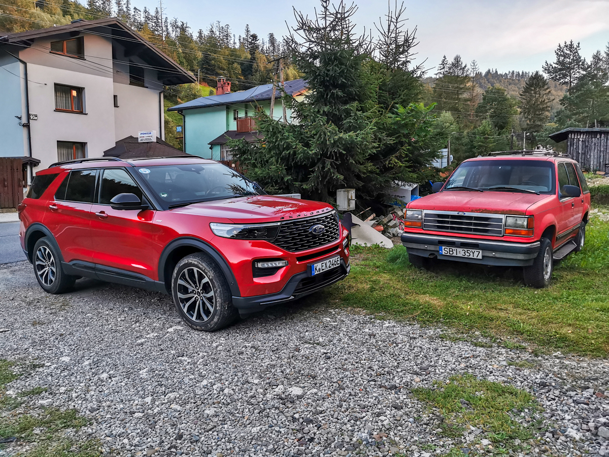 Wujek z USA znowu wpadł w odwiedziny. Ford Explorer PHEV: test