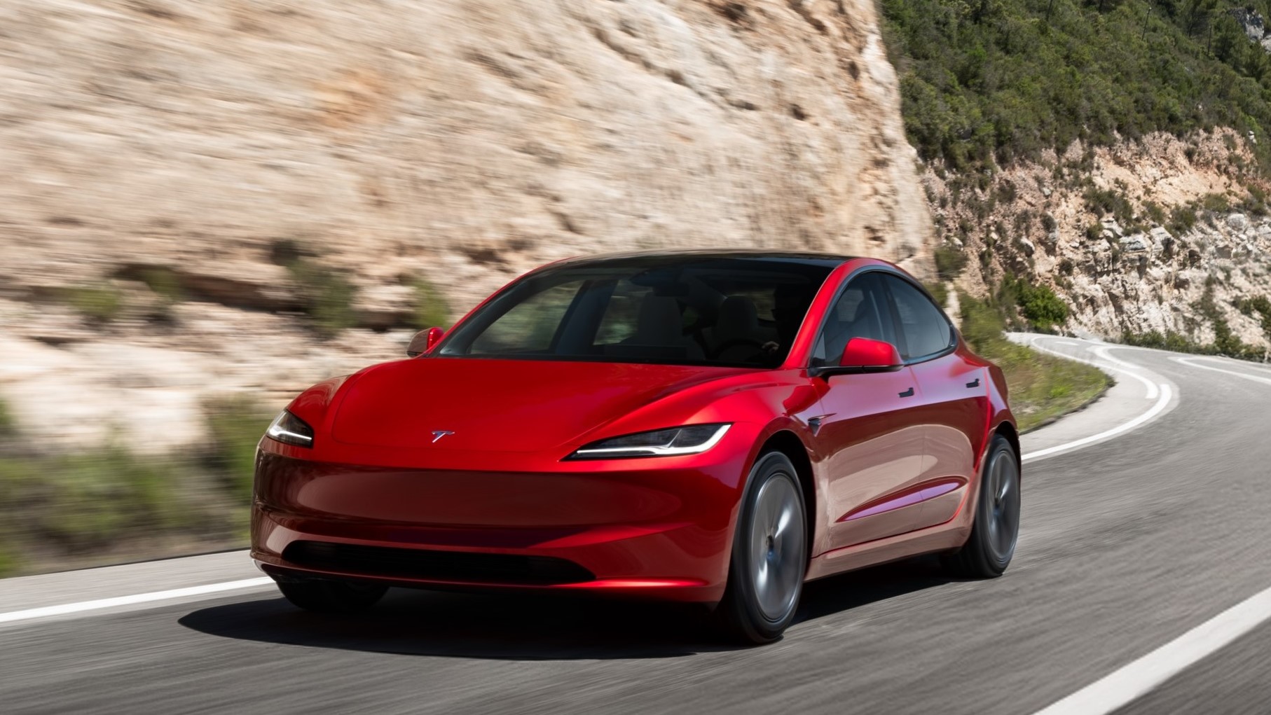 Tesla przywraca kierunkowskazy. Kosztują 1300 zł plus bilet