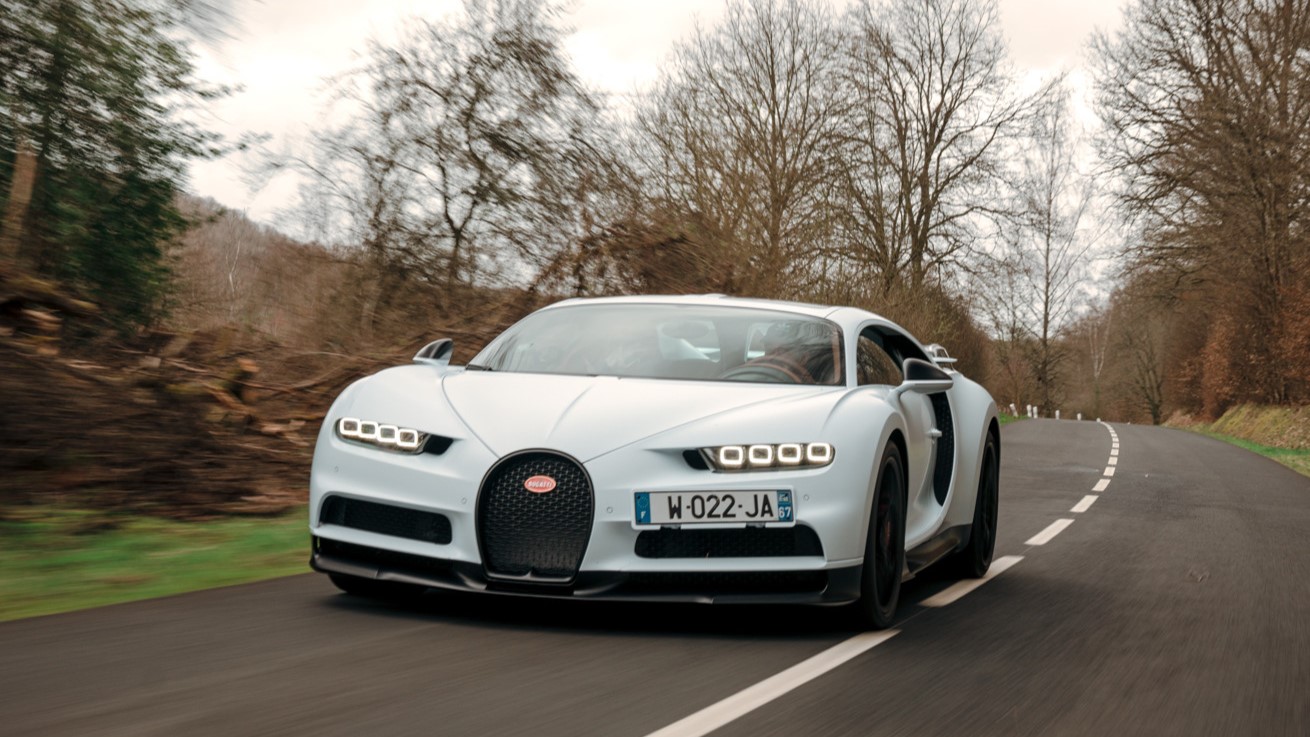 Bugatti to oszczędny samochód na co dzień. Szef marki pokazał spalanie