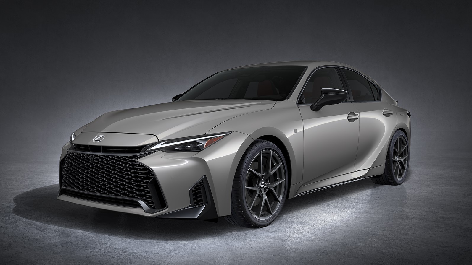 Lexus IS przeszedł lifting. Tak wygląda teraz