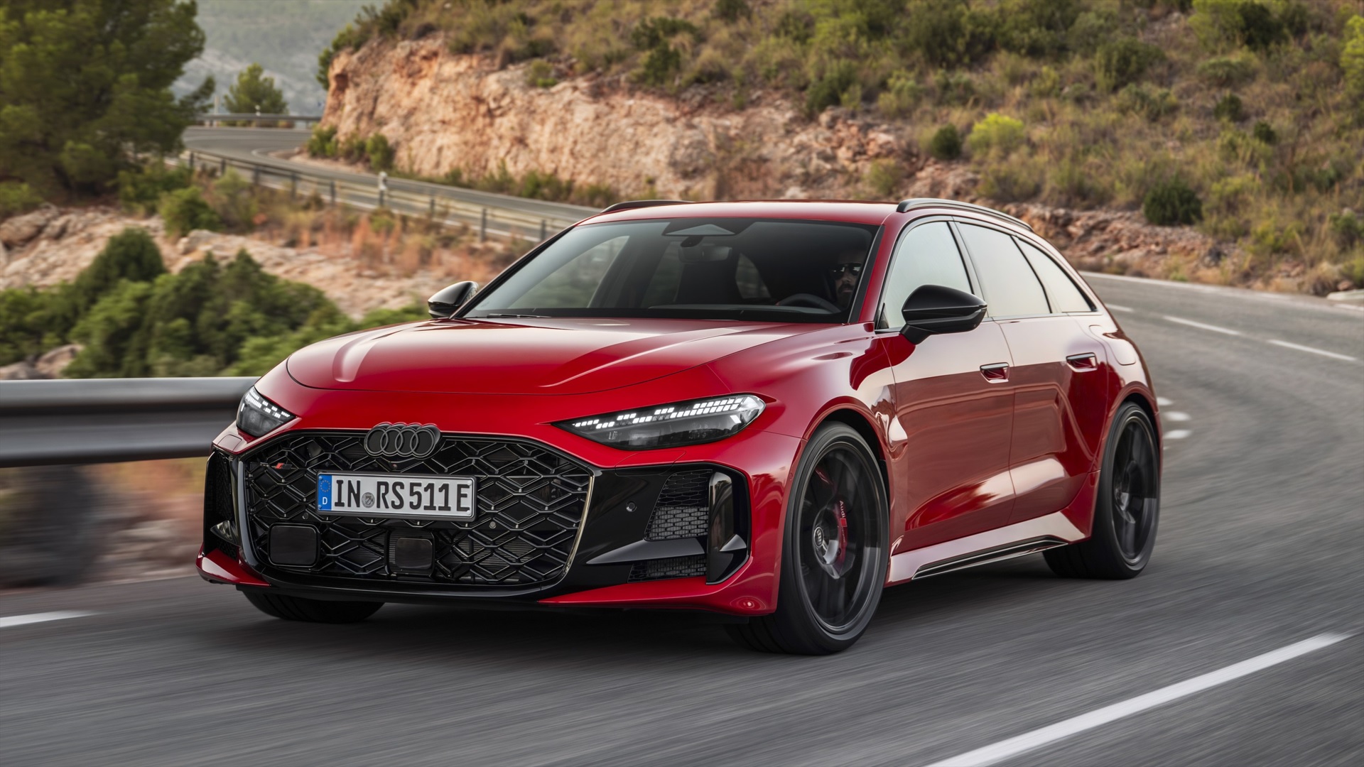Nowe Audi RS 5 oficjalnie. Konkurenci już czują oddech na plecach